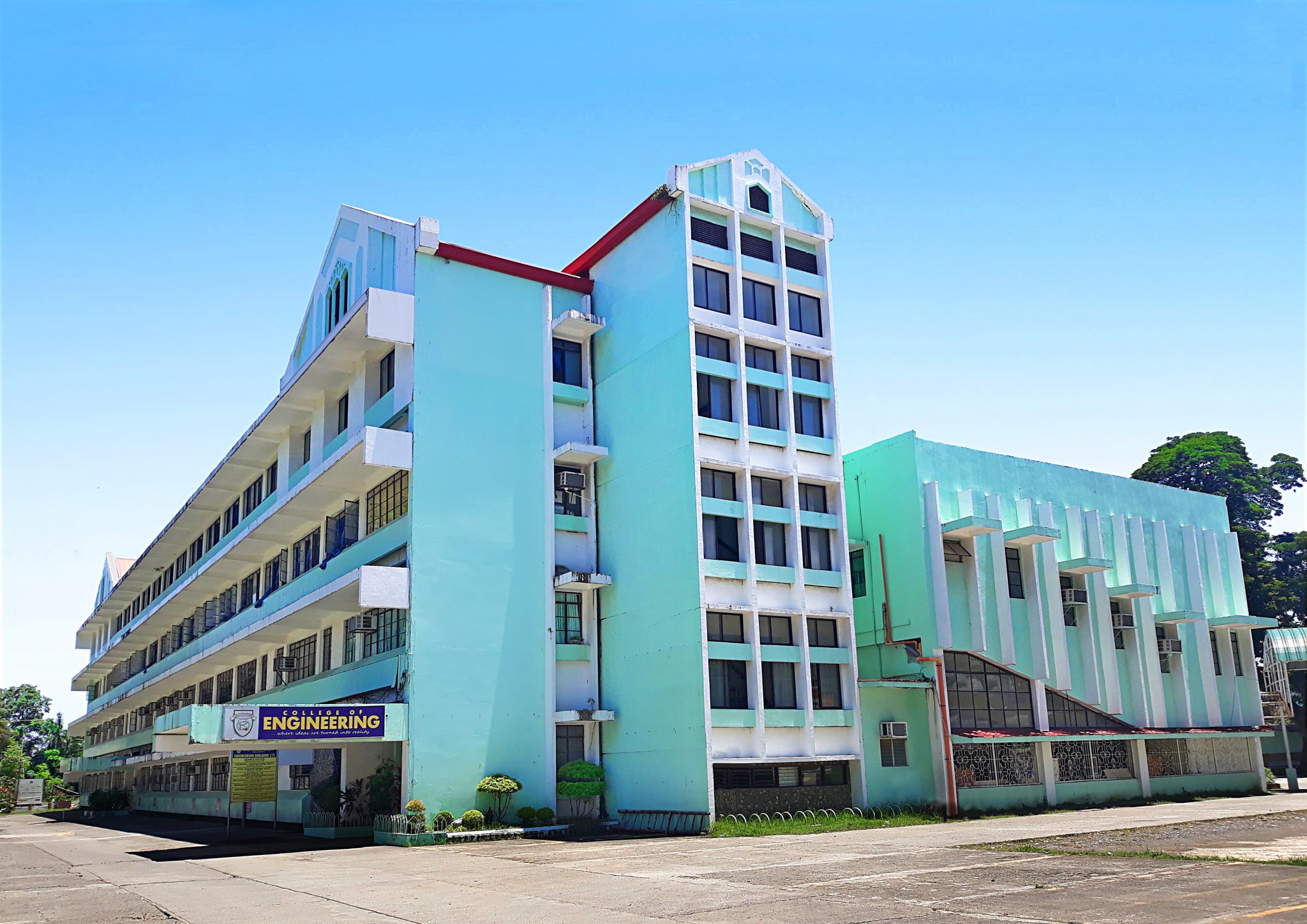 COLLEGE OF ENGINEERING – home of the titans